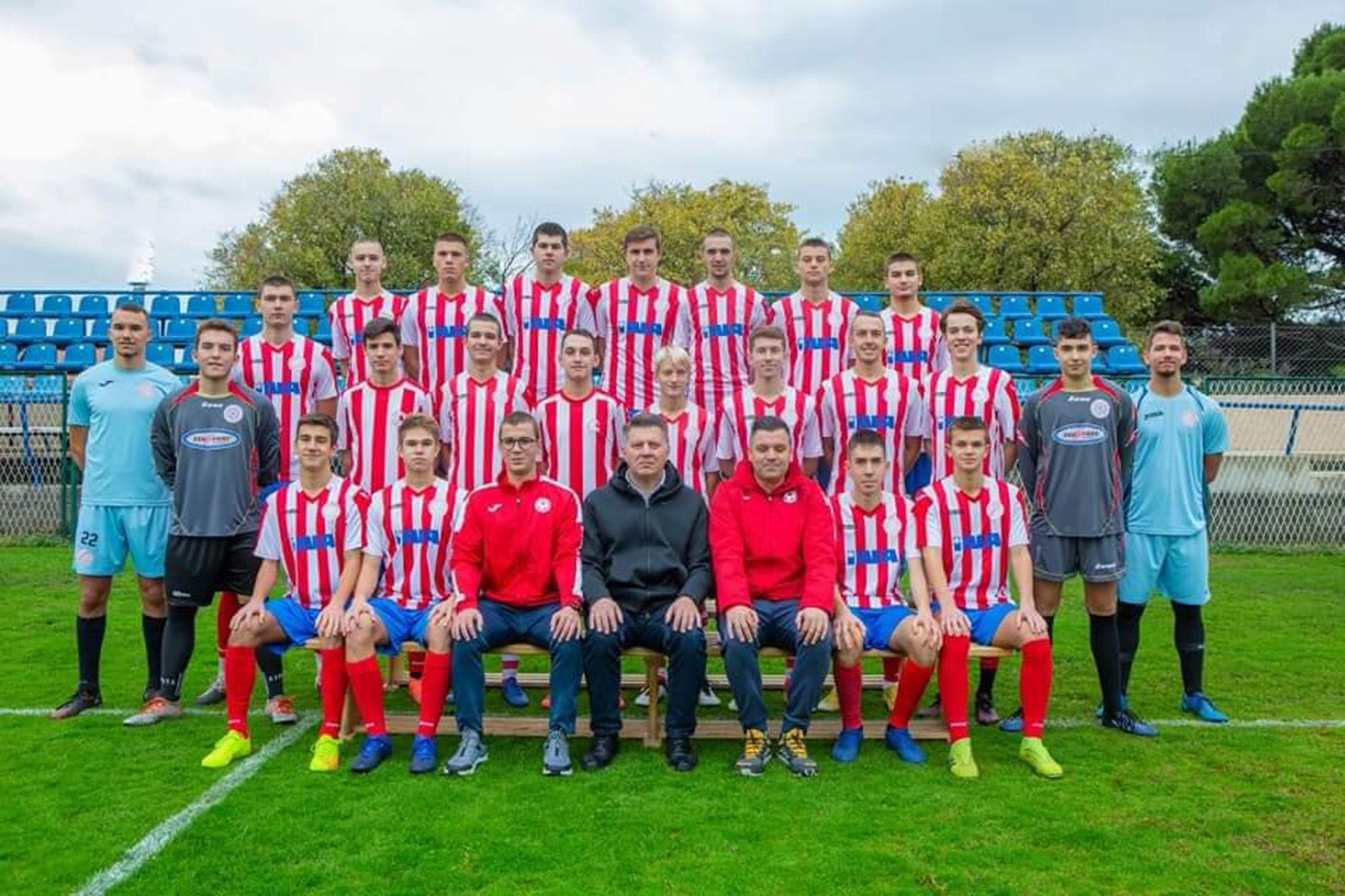 HNK SLOGA – MRAVINCE: Voditelj Škola nogometa Solinjanin Ante Boban ne ...